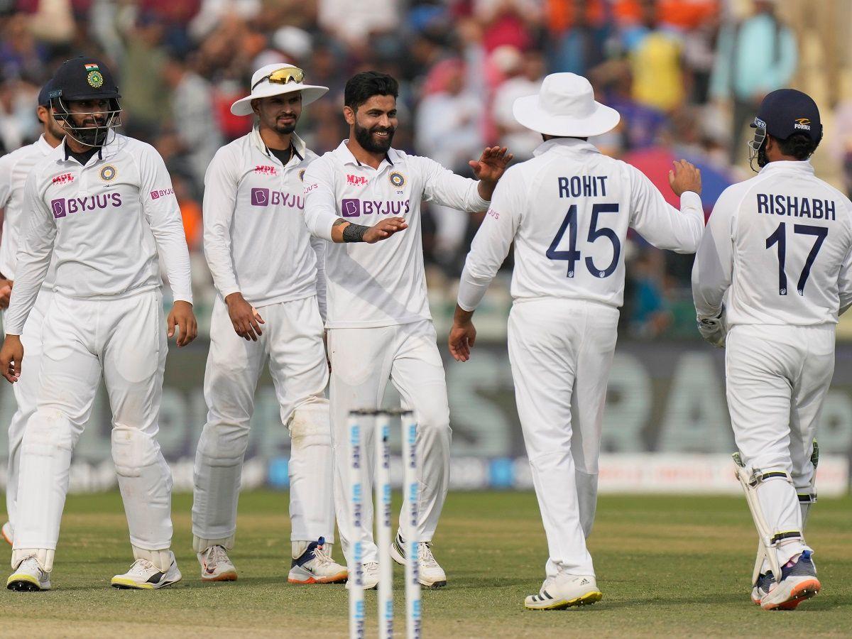 IND vs SL 1st Test: श्रीलंका के खिलाफ 'वन मैन आर्मी' साबित हुए रवींद्र ...