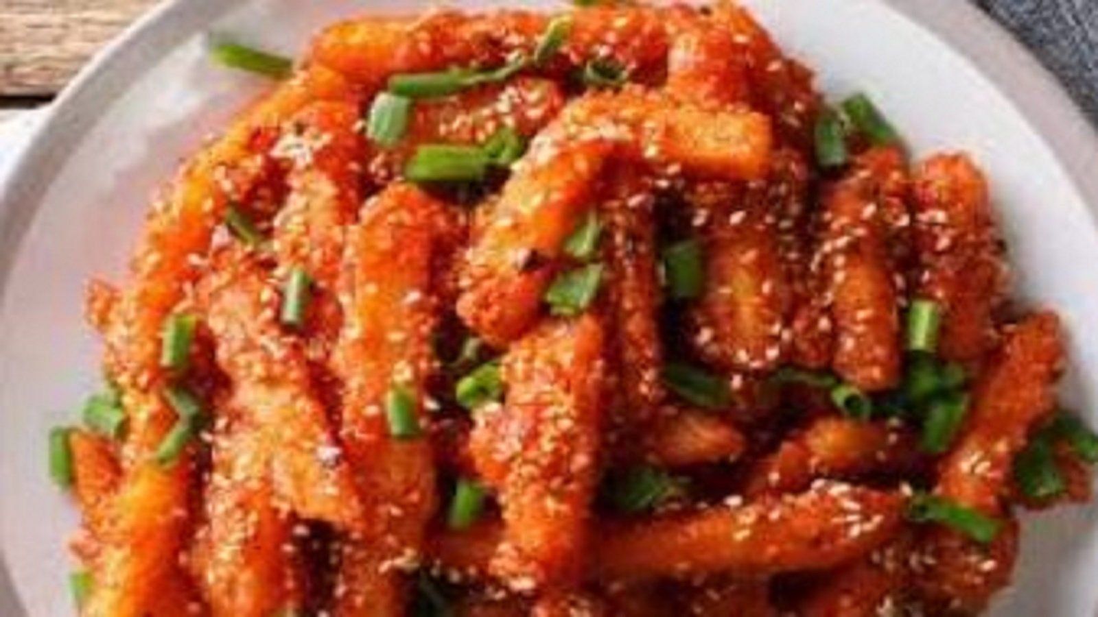 Easy And Tasty Chilli Potato Recipe During Quarantine Video Watch Here ...