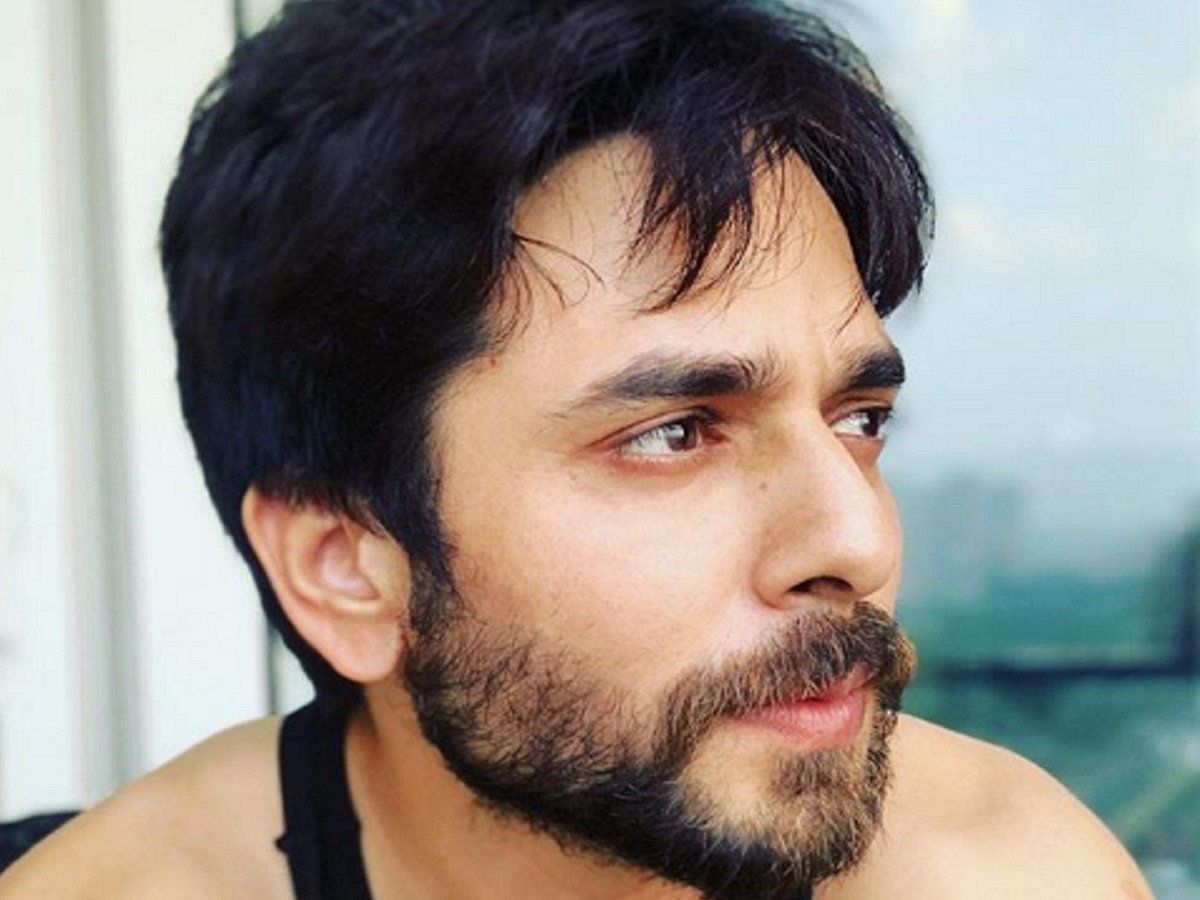 Ansh Bagri Assaulted By Men, Actor Ansh Bagri beaten by a group of men ...