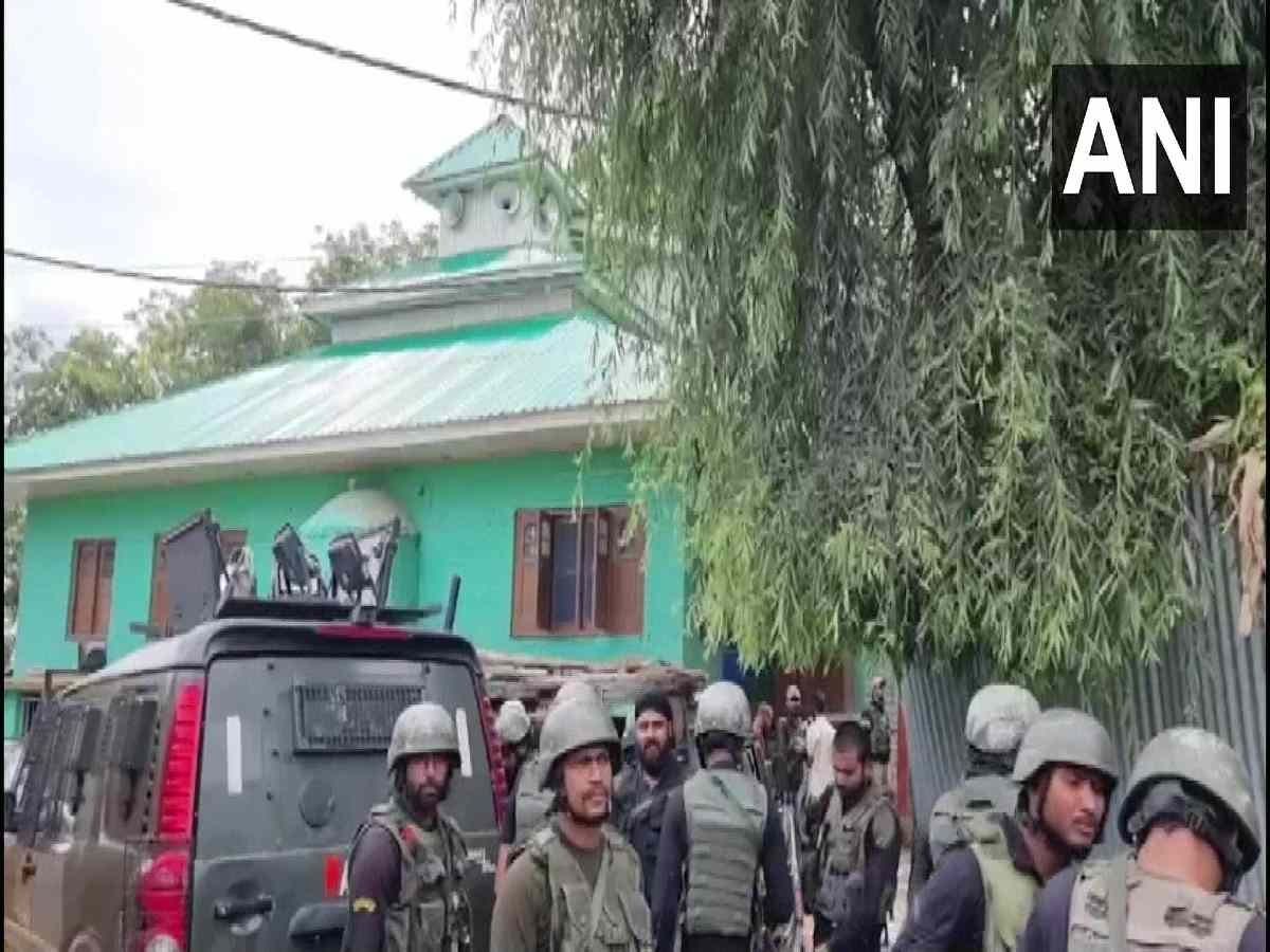 Encounter continues with terrorists in Baramulla security forces ...