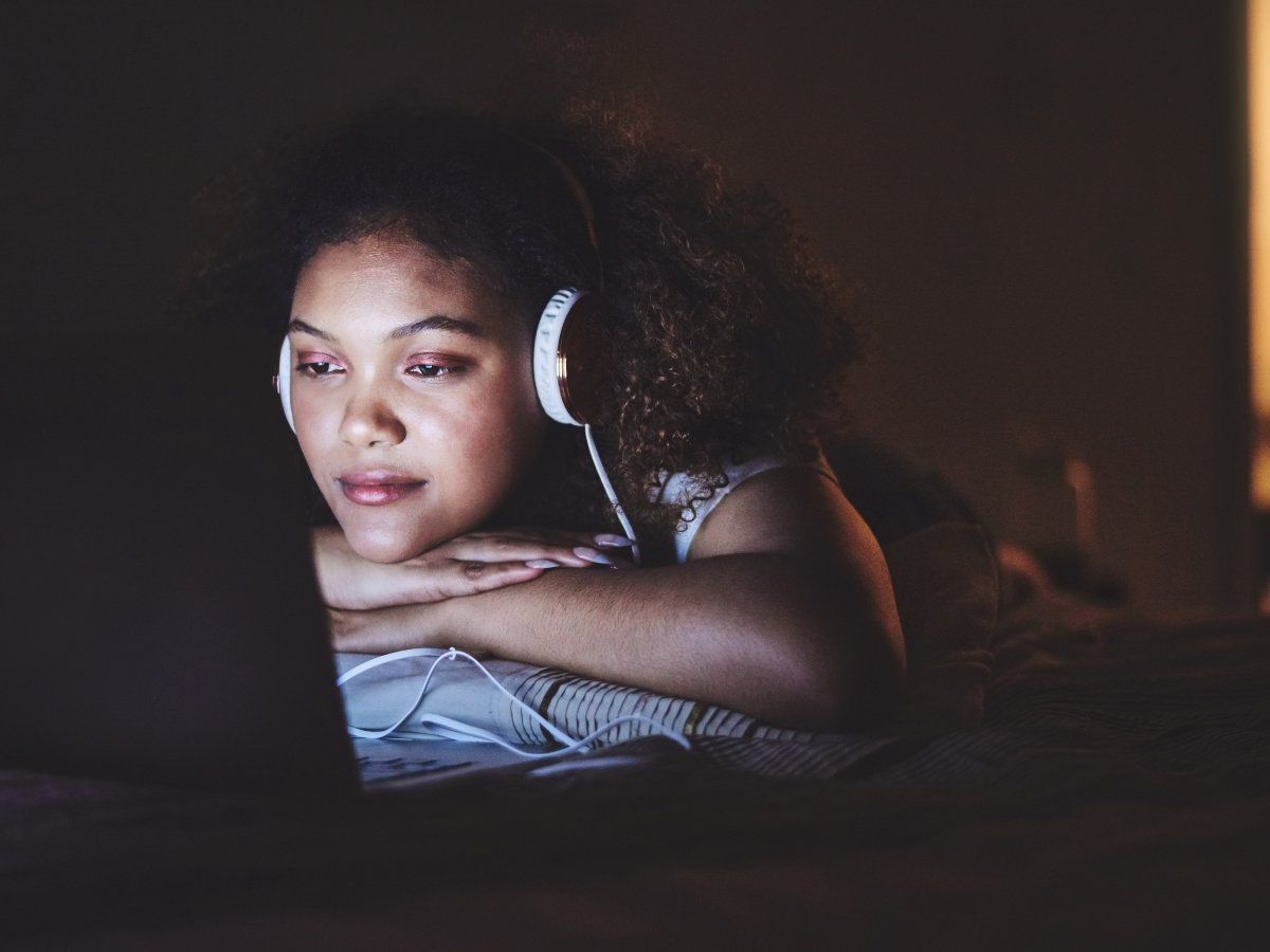 Binge watching: Continuously watching web series can have these bad ...