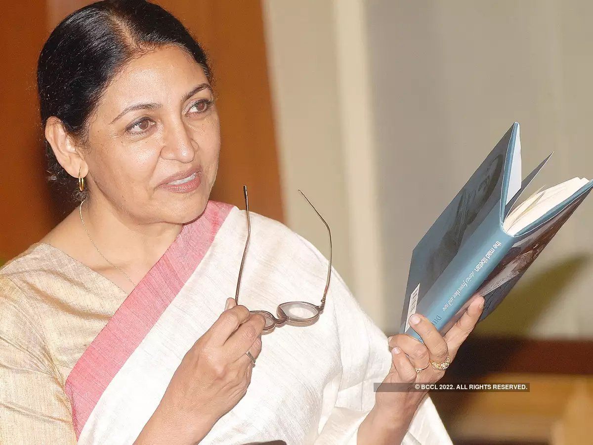 Bollywood Throwback When Deepti Naval Was Accused Of Running A Sex Racket Bollywood News