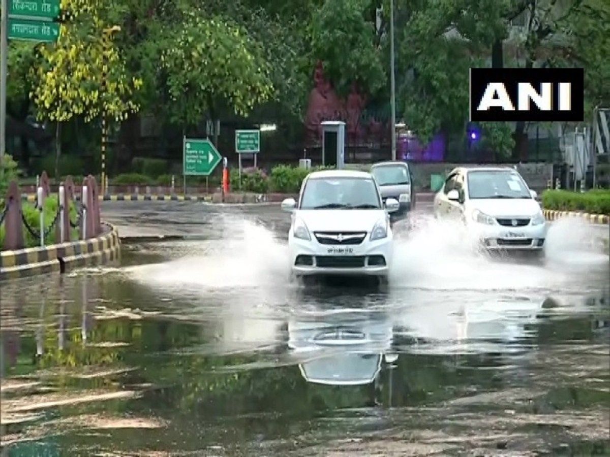 weather forecast update today Rain lashes parts of Delhi on Saturday morning Delhi Weather ...