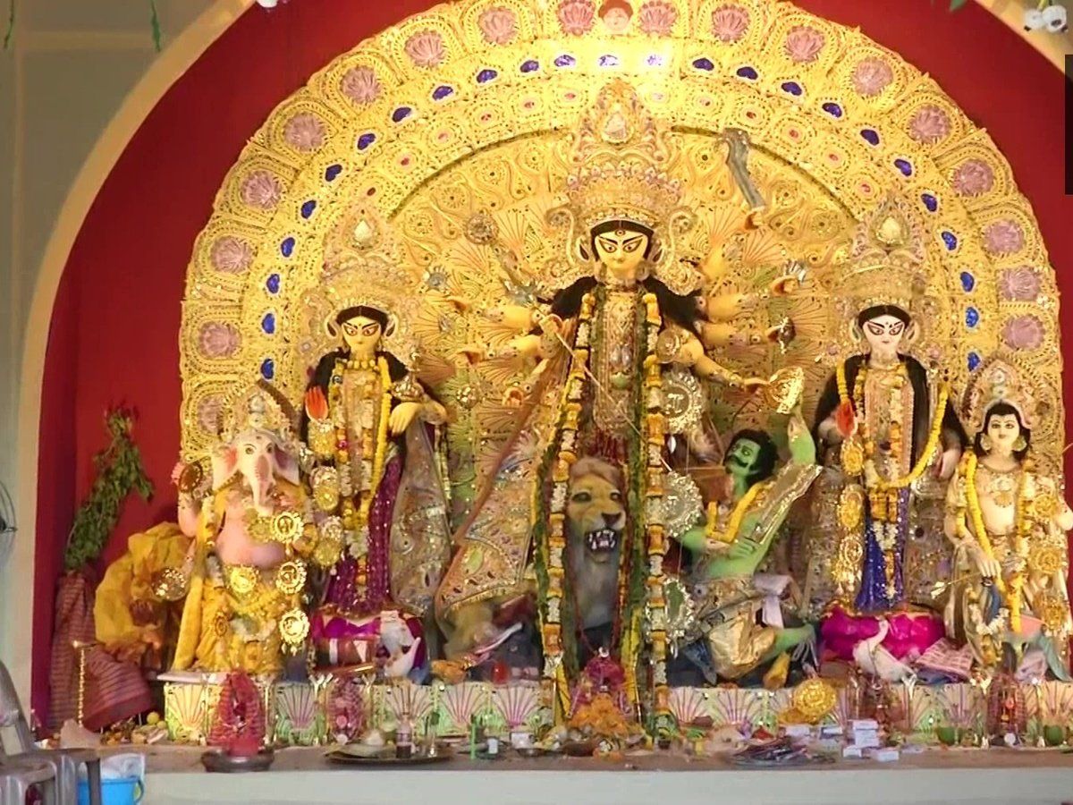 Varanasi Durgapuja 2022: Divine and grand pandal being built in Shivpur ...