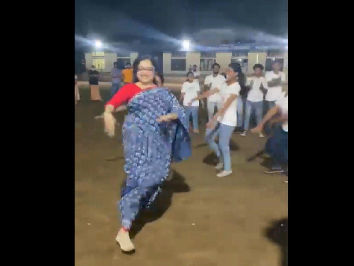Dance Video Woman IAS Officer Dance With Students In Kerala Video Goes ...