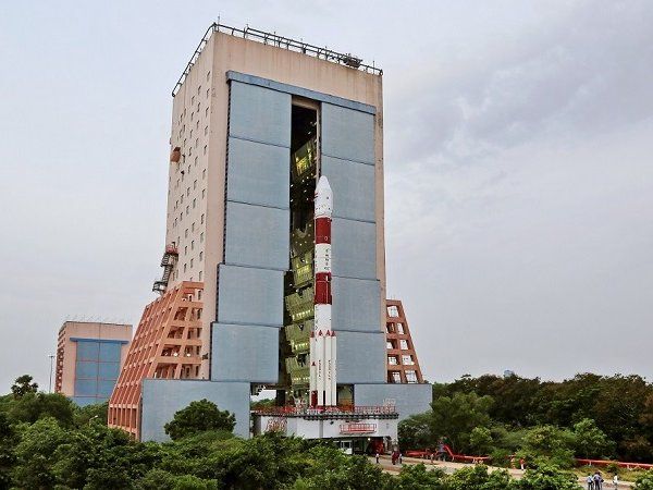 ISRO News सेना की मदद के लिए ISRO लॉन्च करेगा 3 सैटेलाइट ISRO will ...