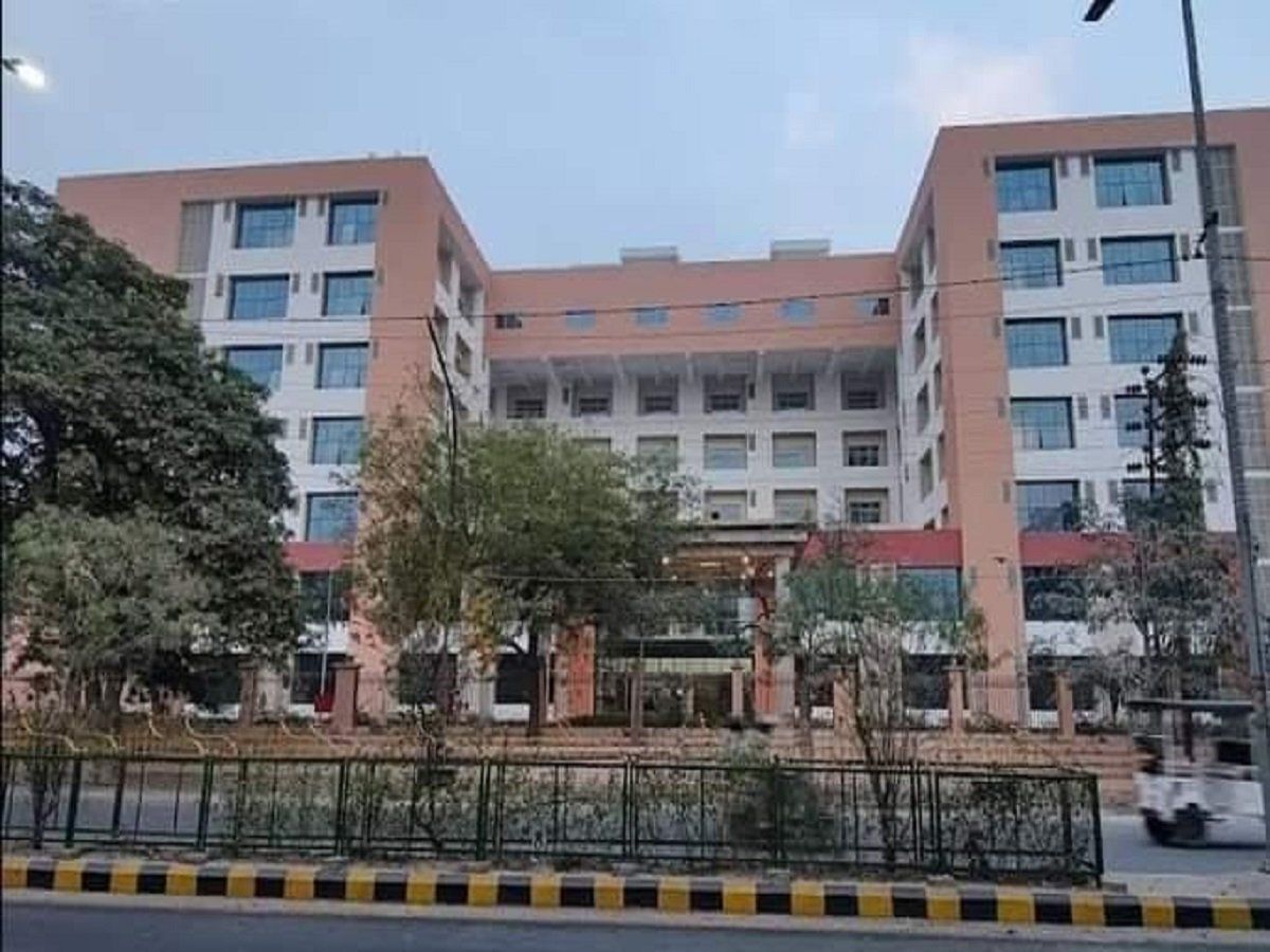 Kanpur Government Hospital : Patients will get medicine in LLR hospital ...