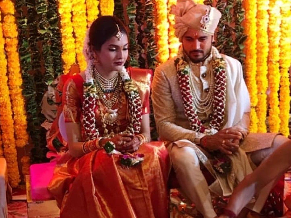 Manish Pandey ties the knot with actress Ashrita Shetty See photos ...