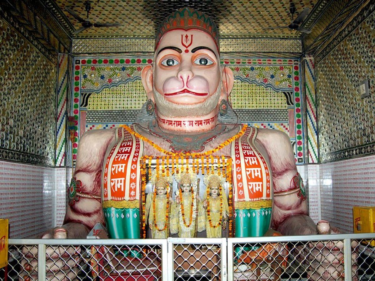 हनुमान जी की 16 फुट ऊंची मूर्ति में समाहित हैं 2 करोड़ राम नाम, हर ...
