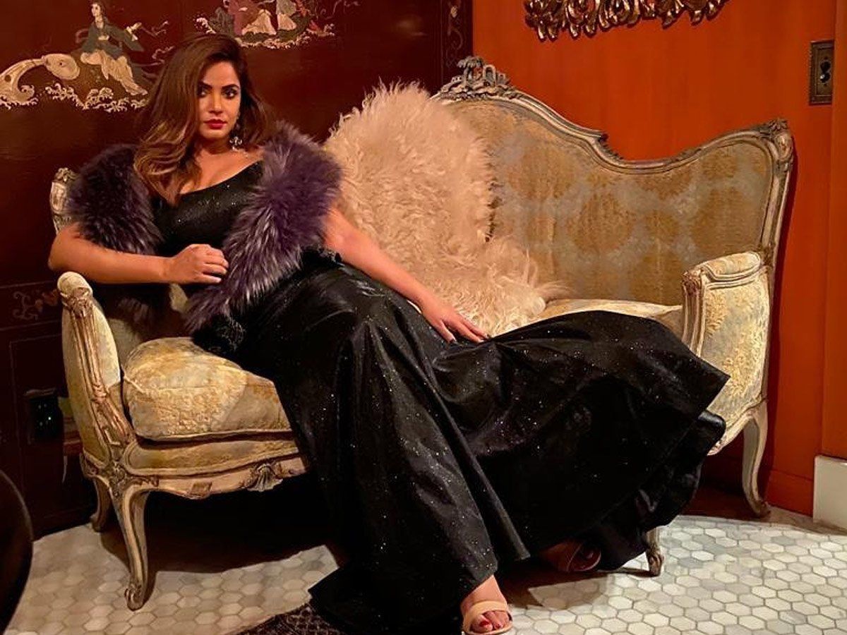 Actress Neetu Chandra reveals businessman offered her Rs 25 lakh to ...