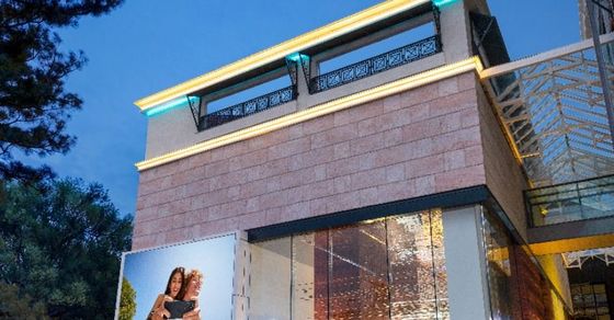 OnePlus opens its largest ever Experience Store in Bengaluru | Tech News