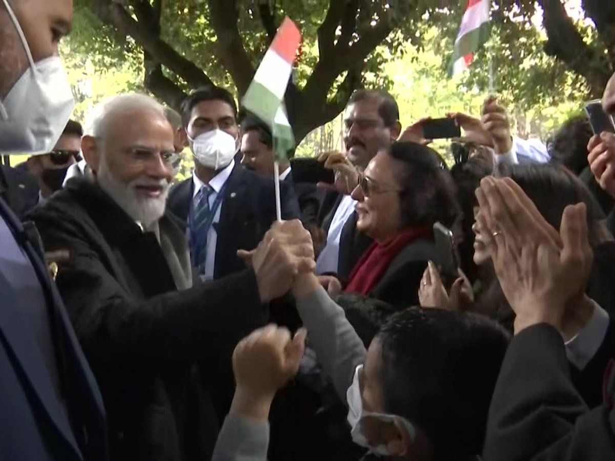 Great welcome to PM Modi, slogans of Modi Modi in Rome, Italy, people ...