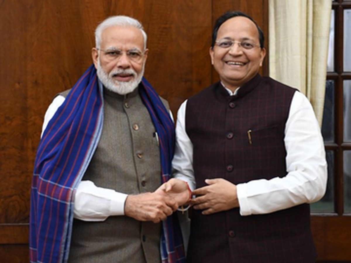 PM Modi shares Pictures with new members of Rajya Sabha Arun Singh and ...