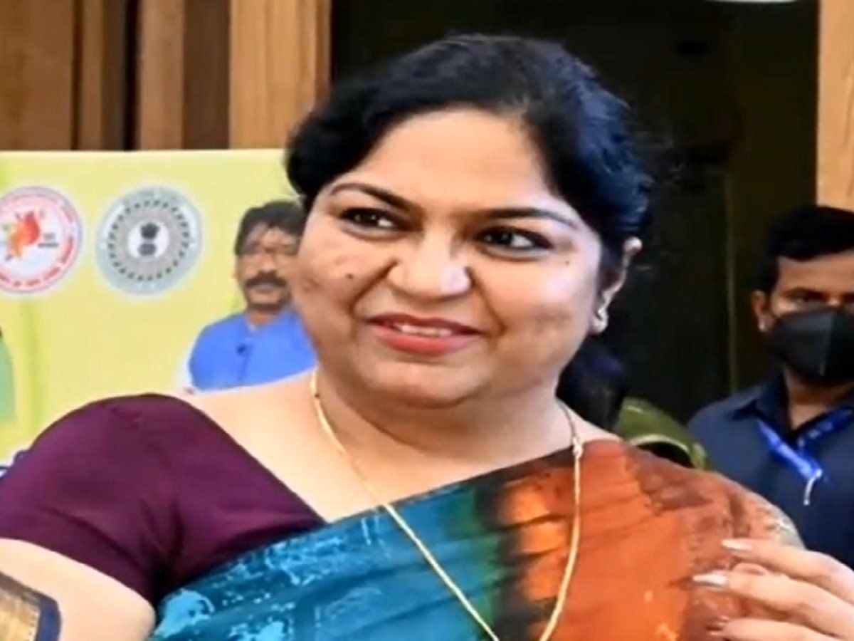 opinion india story on IAS Pooja Singhal jharkhand govt ed Pooja ...