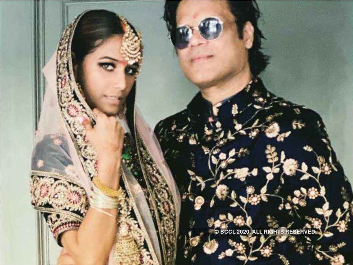 Poonam Pandey Marriage 'दो साल से रह रहे हैं लिव इन में' शादी के बाद ...