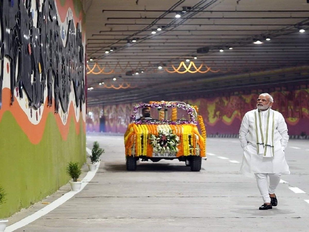 PM Narendra Modi inaugurate six-lane Pragati Maidan tunnel 5 ...