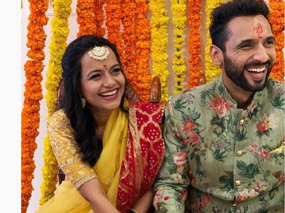 Punit Pathak Engagement Photos, 'खतरों के खिलाड़ी 9' विनर पुनीत पाठक ने ...