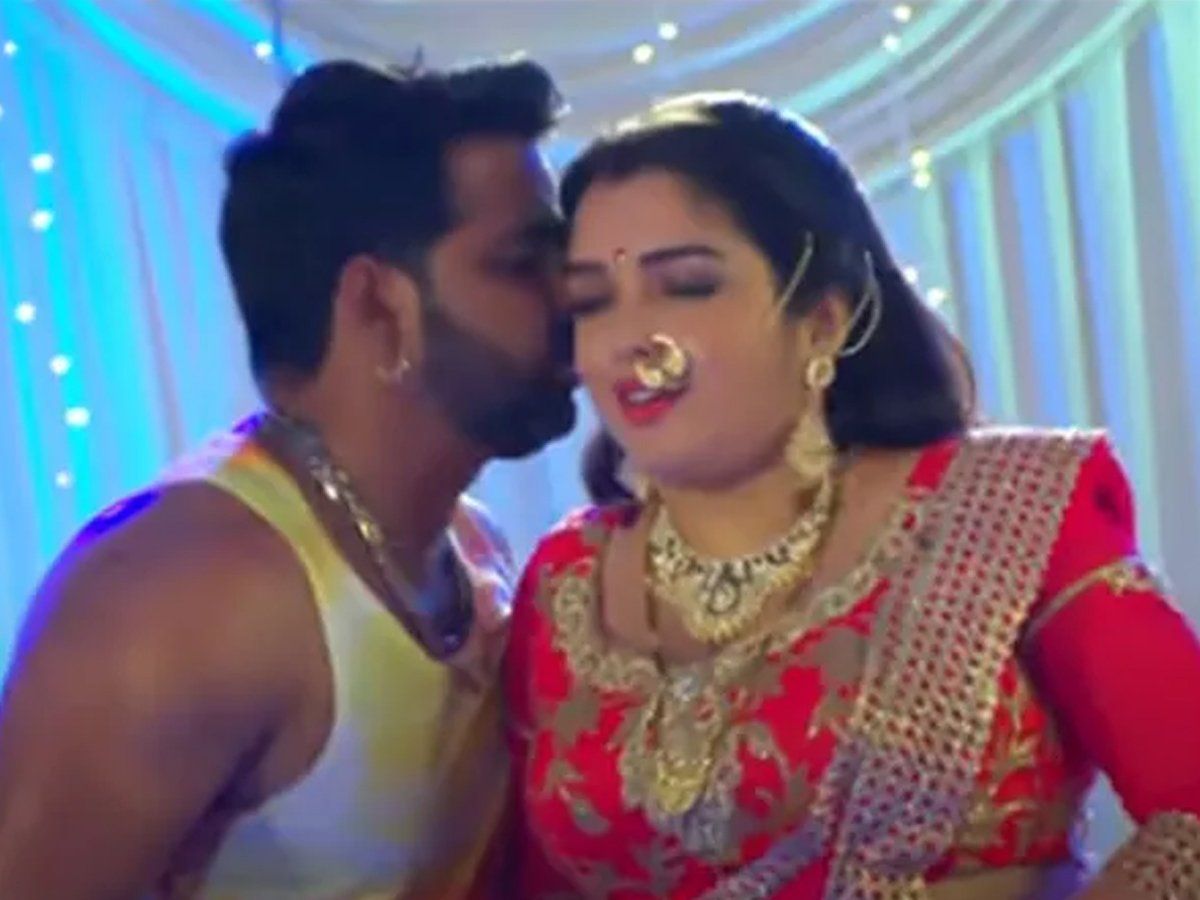 pawan singh and Amrapali dubey Bhojpuri romantic song video raate diya ... pawan singh and Amrapali dubey Bhojpuri romantic song video raate diya ...