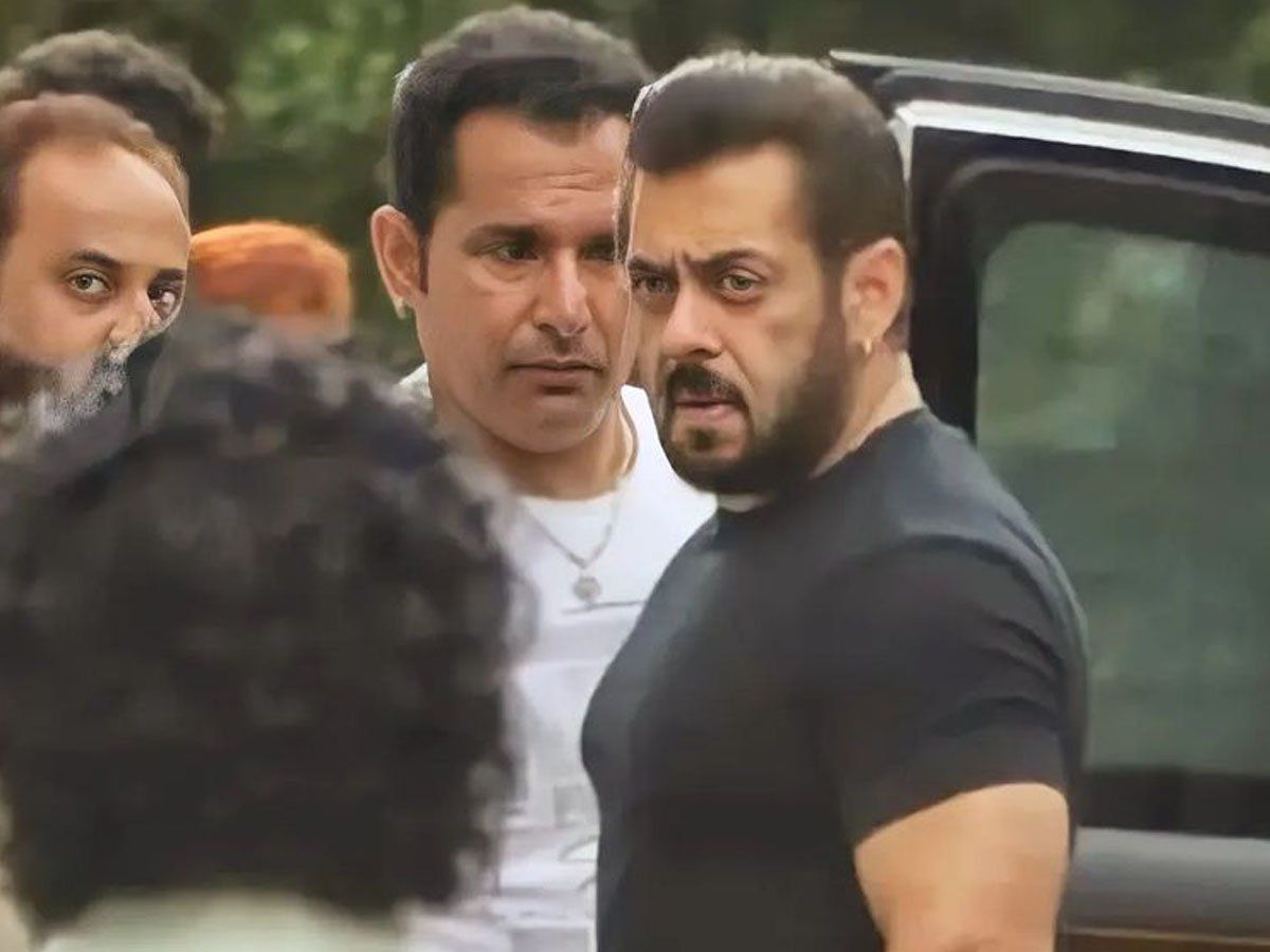 Bigg Boss 16 FIRST PROMO Salman Khan Shoots Bigg Boss 16 FIRST PROMO In ...
