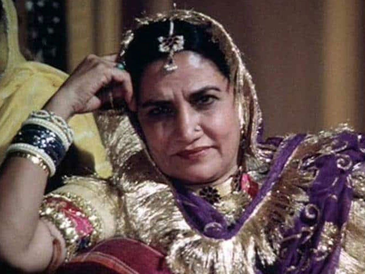 91 साल की उम्र में शबाना आजमी की मम्मी शौकत कैफी का निधन, बेटी की बाहों ...