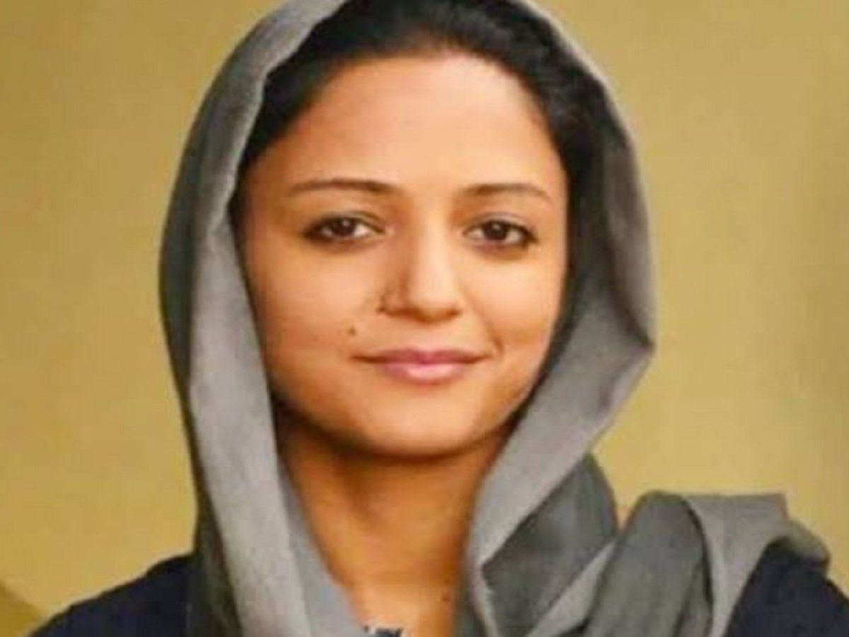 Shehla Rashid, Shehla Rashid: पिता के आरोपों से फिर से विवादों में ...