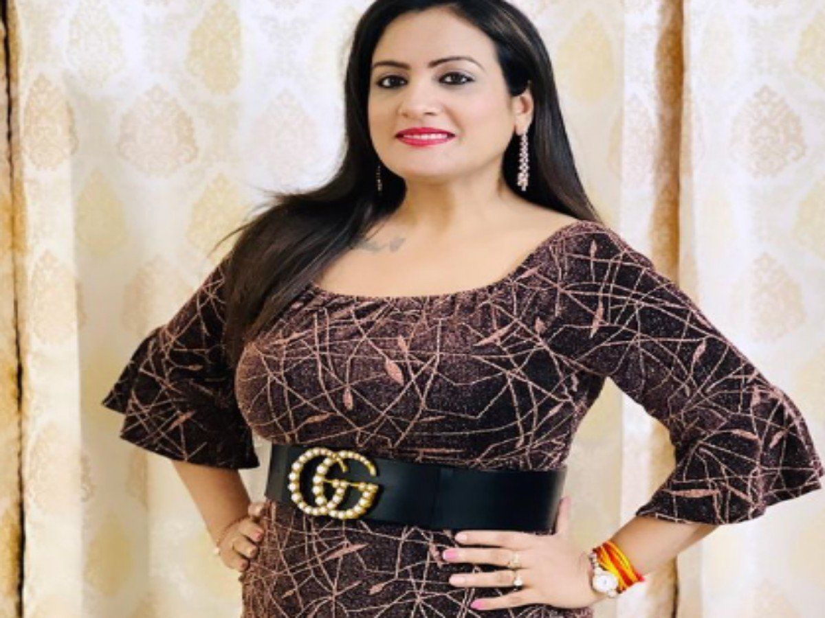 IAS Officer Sonal Goel become internet Sensation Due To Belt Know About ...