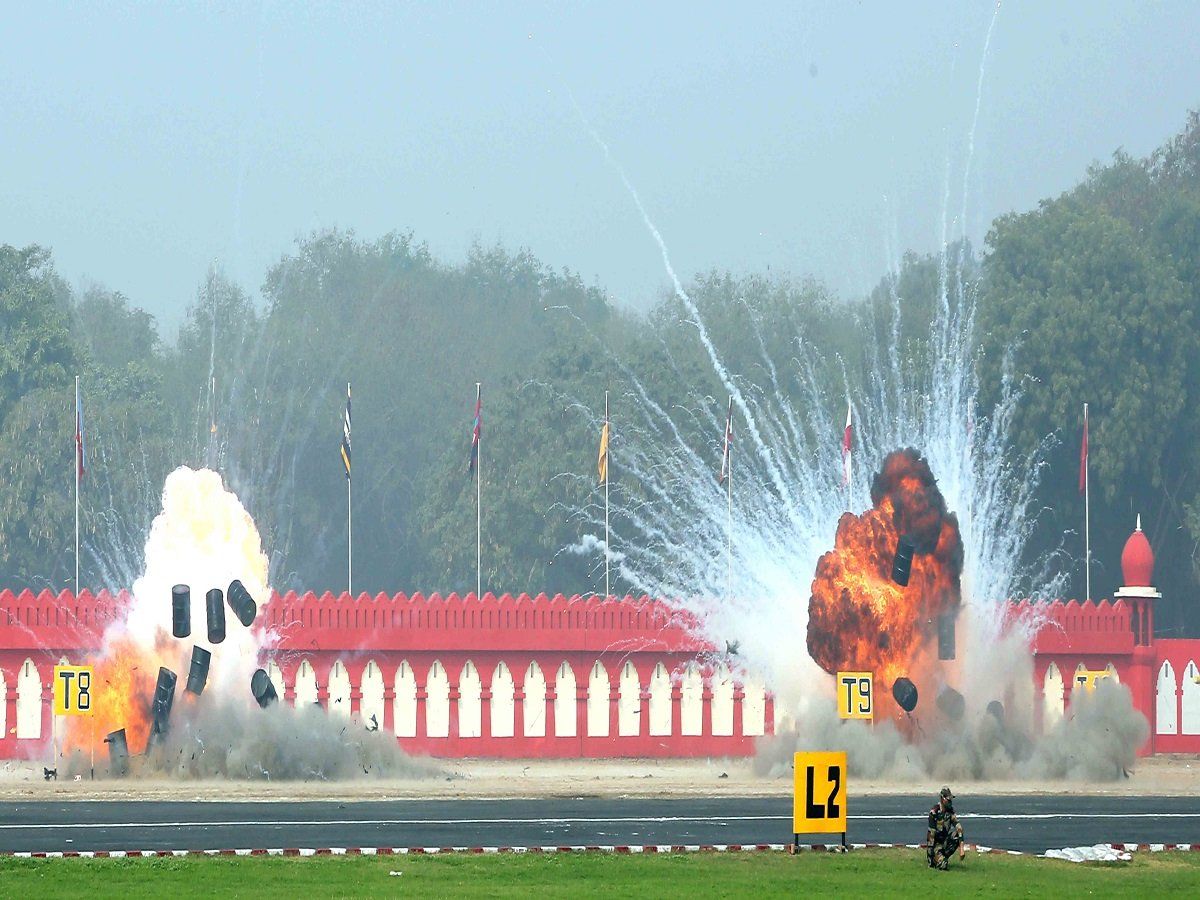 Know About the Swarm drone inducted into the Mechanised Forces with ...