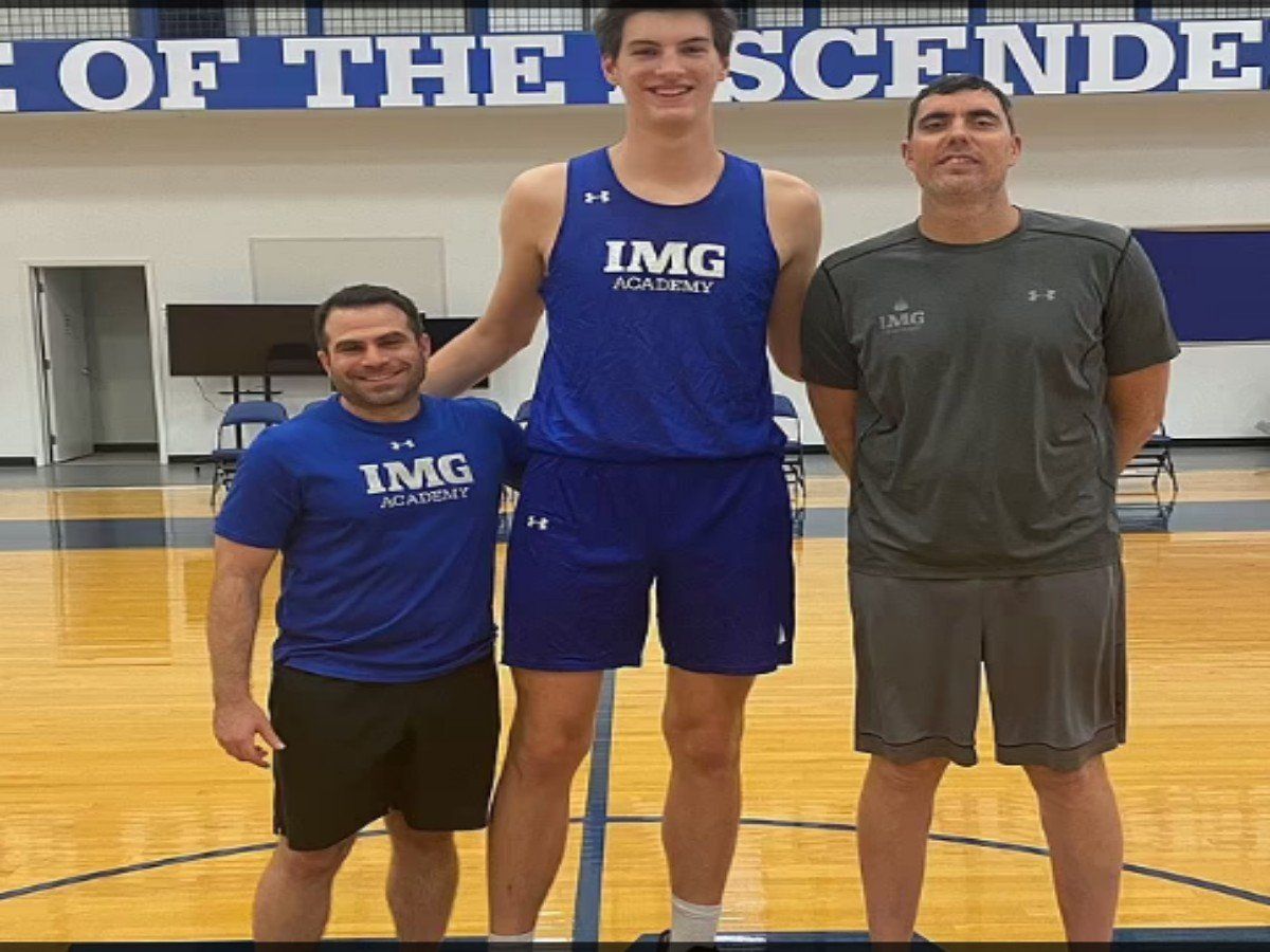 Canadian Boy Olivier Rioux World Tallest Teen Know About Him, उम्र महज ...