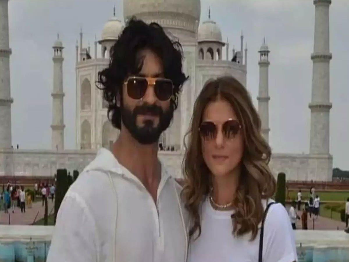 Vidyut Jamwal Nandita Mahtani Engaged Shares Photo in Social Media all ...