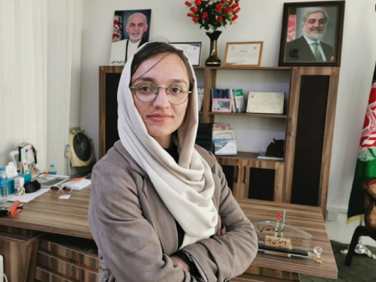 Zarifa Ghafari अफगानिस्तान की पहली महिला मेयर की तालिबान को चुनौती ...