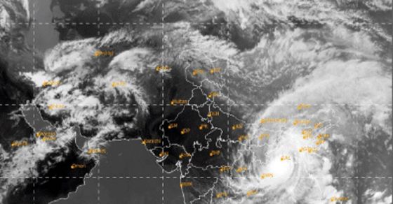 Amphan Live Location, Weather Tracker| Super Cyclone Amphan makes ...