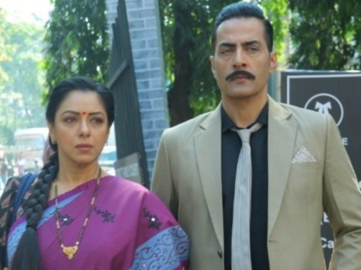 Anupamaa Spoiler: काव्या के वार के बाद टूटा वनराज, अनुपमा से तलाक से ... Anupamaa Spoiler: काव्या के वार के बाद टूटा वनराज, अनुपमा से तलाक से ...