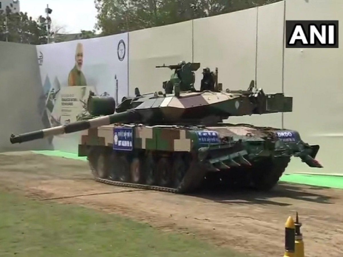 Arjun Main Battle Tank, चेन्नई पहुंचे PM मोदी, सेना को सौंपा अर्जुन मेन ...