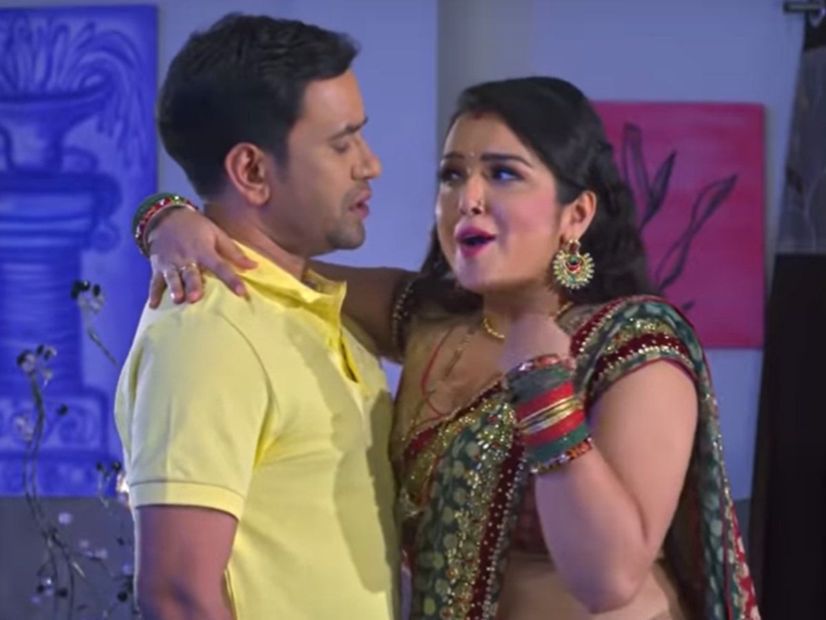 Betauwa Tohar Gor Hoyee Ho, Bhojpuri Video Gana: निरहुआ ने किया आम्रपाली संग रोमांस, हॉट वीडियो ...