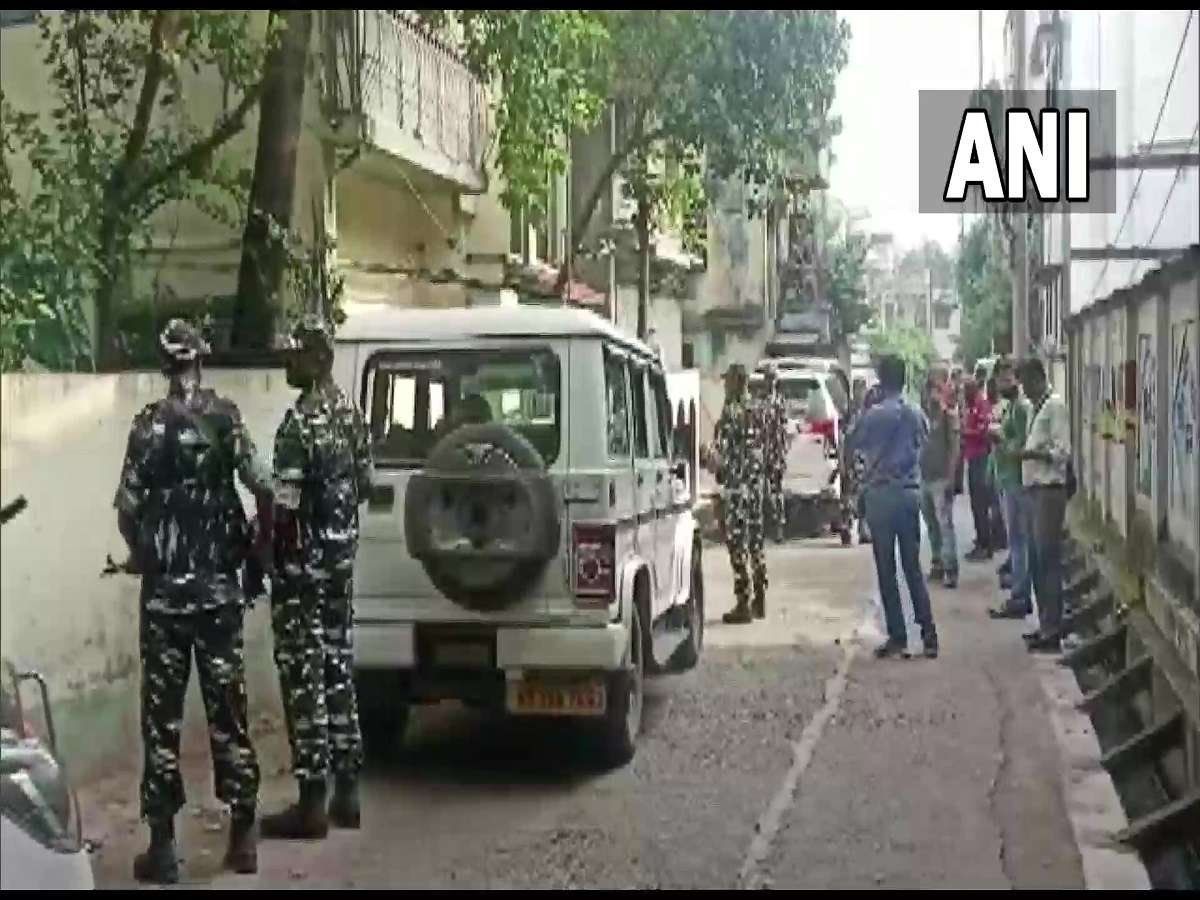 CBI raids West Bengal Law Minister Moloy Ghatak residence in Asansol in coal scam case - Coal ...