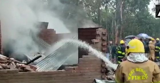 Five killed in fireworks industry explosion in Bengal, पश्चिम बंगाल ...