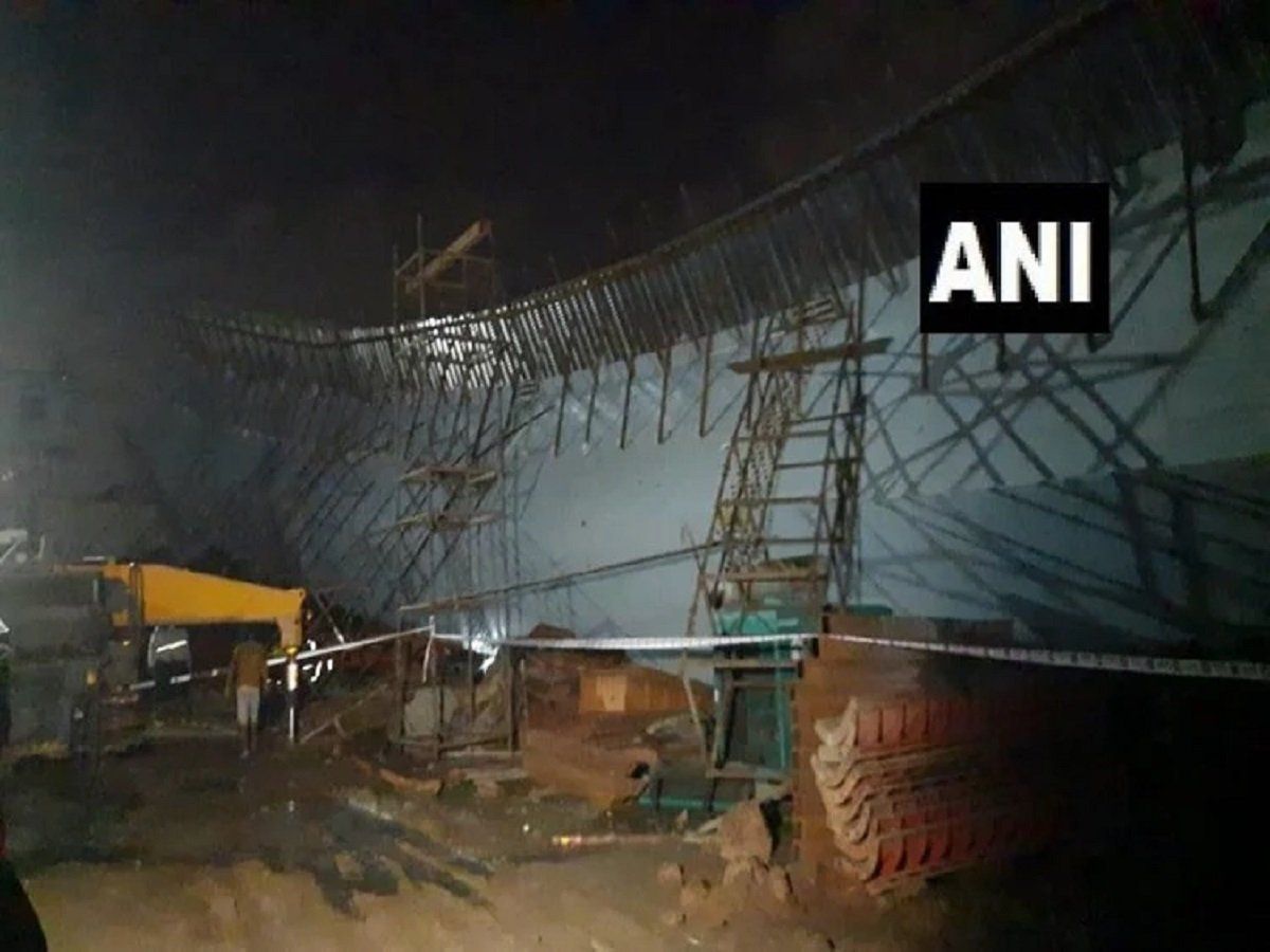 An under-construction flyover collapsed in Mumbai's Bandra Kurla ...