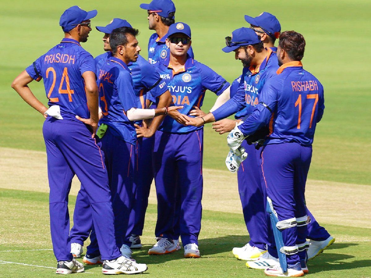 Brad Hogg T20 World Cup India XI | Brad Hogg reveals his Team India ...