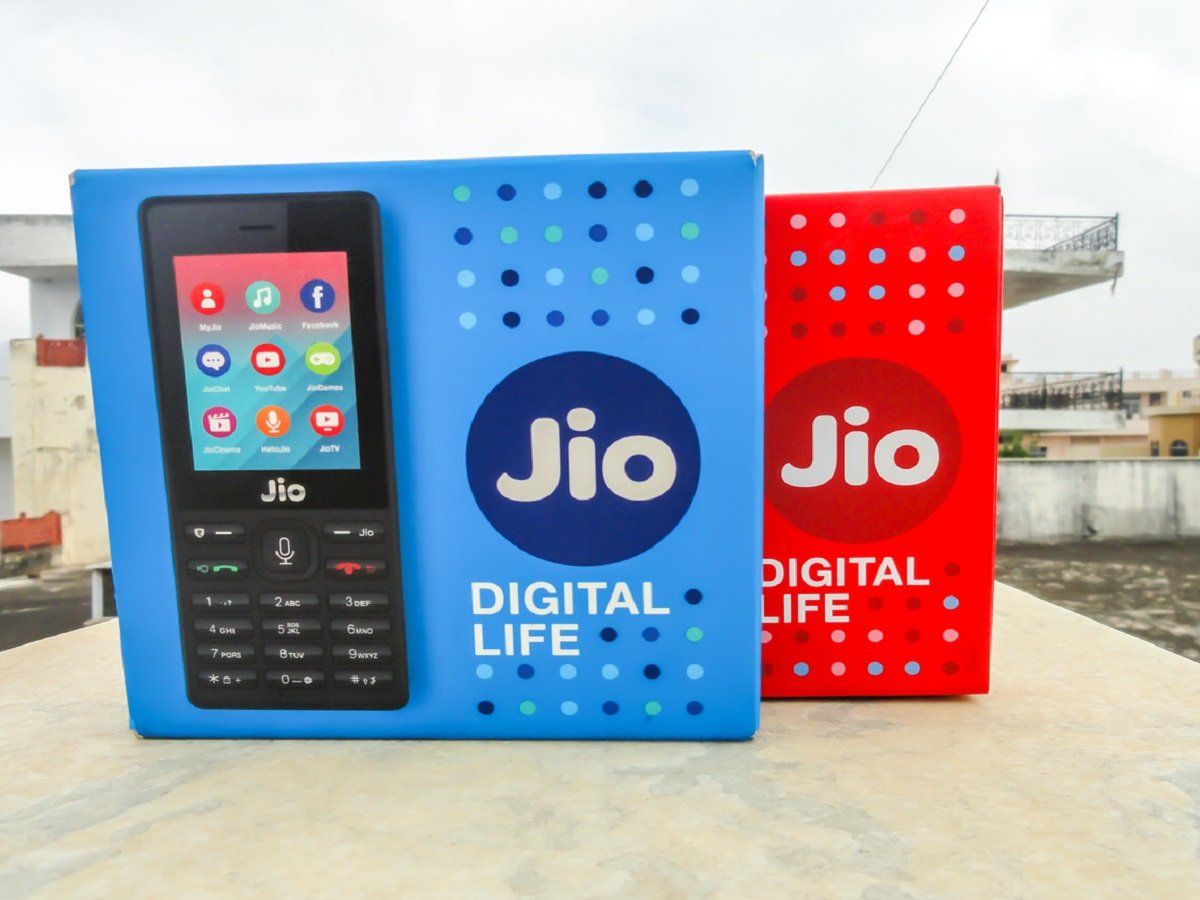 Reliance Jio fourth quarter profit up 24 percent to Rs 4173 crore ...