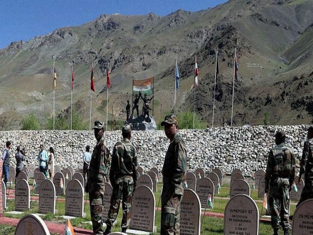 Kargil war 1999: पीठ दिखाकर भागने लगी थी पाकिस्तानी फौज, इसलिए भारतीय ...