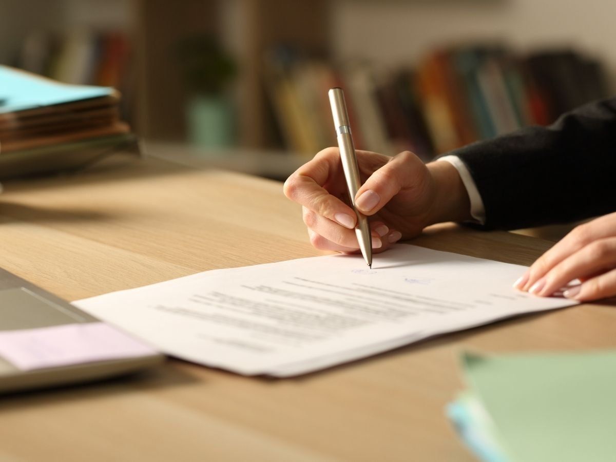 NSUI wrote a letter to UGC to conduct online exam like offline exam ...