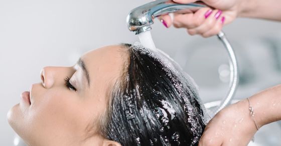 Tips for healthy hair: Benefits of washing hair with lukewarm water ...