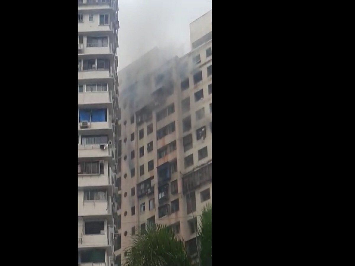 Mumbai: Massive fire breaks out in 20-storey building, rescue underway ...
