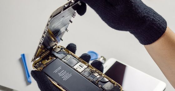 Why modern smartphones dont have removable batteries | Tech News