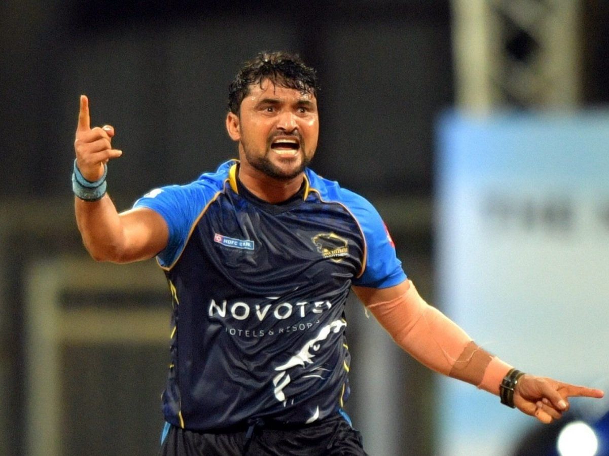 The oldest IPL cricketer Pravin Tambe in trouble मिलिए IPL के सबसे ...