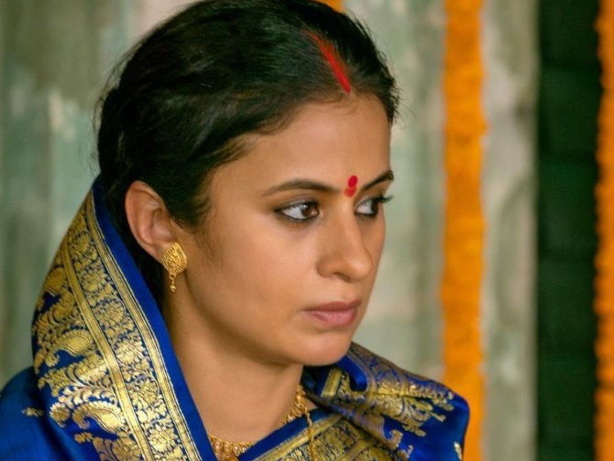 Actress Rasika Dugal starts mirzapur 3 shooting in lucknow - इंतजार हुआ ...