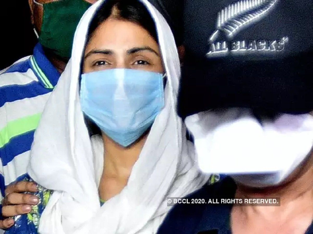 Rhea Chakraborty, रिया चक्रवर्ती से CBI ने लगातार चौथे दिन की पूछताछ ... Rhea Chakraborty, रिया चक्रवर्ती से CBI ने लगातार चौथे दिन की पूछताछ ...