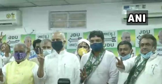 Tej Pratap's father-in-law Chandrika Rai, Jaivardhan Yadav and Faraz ...