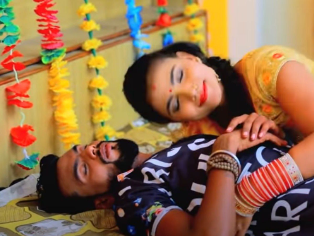 Bhojpuri Song: वायरल हो रहा शिल्पी राज का नया भोजपुरी गाना पियवा पतरका ...
