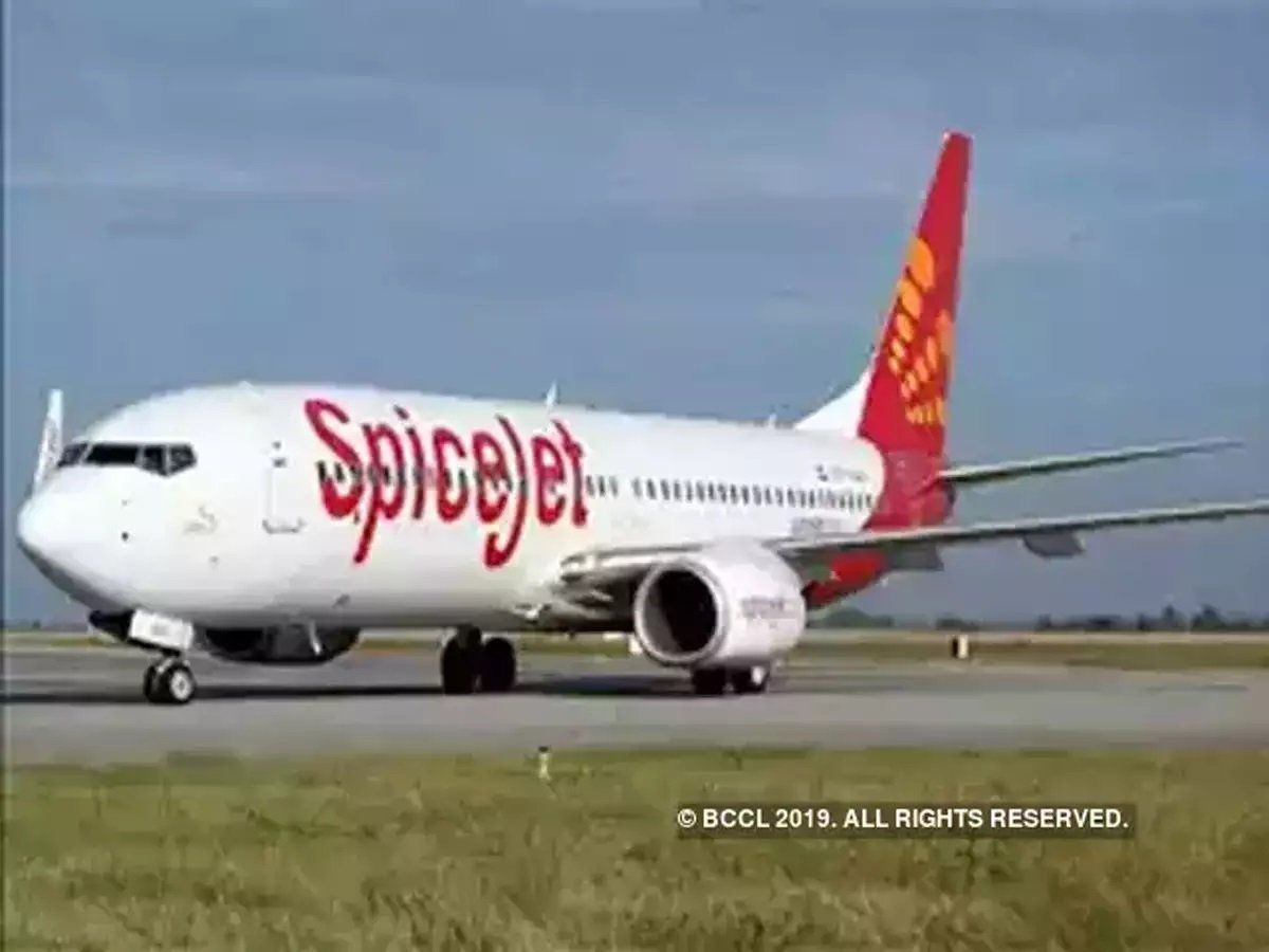 SpiceJet delhi nasik flight auto pilot system had a technical snag, the ...